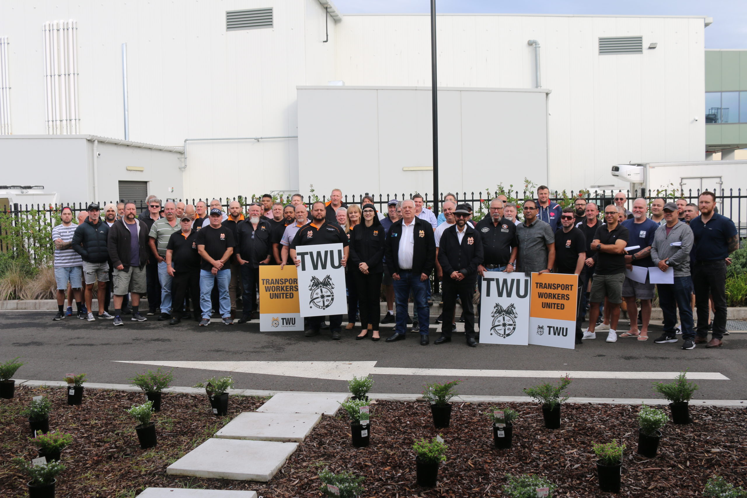 ENFORCING UNION POWER IN THE MAJOR YARDS - Transport Workers’ Union NSW